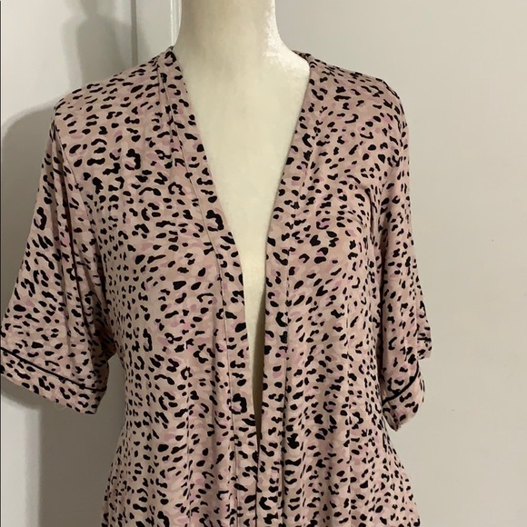 Jessica Simpson | Intimates & Sleepwear | Jessica Simpson Robe | Poshmark